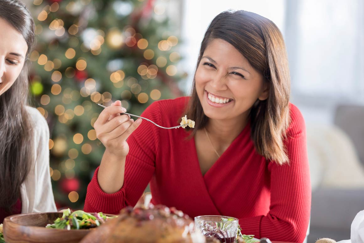 Mindful Eating Tips for a Balanced Holiday Season | First United Bank